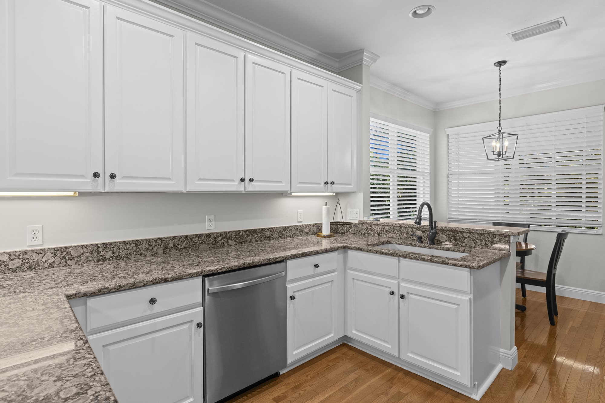 3913 Forest Glen Blvd #201 - Forest Glen Country Club