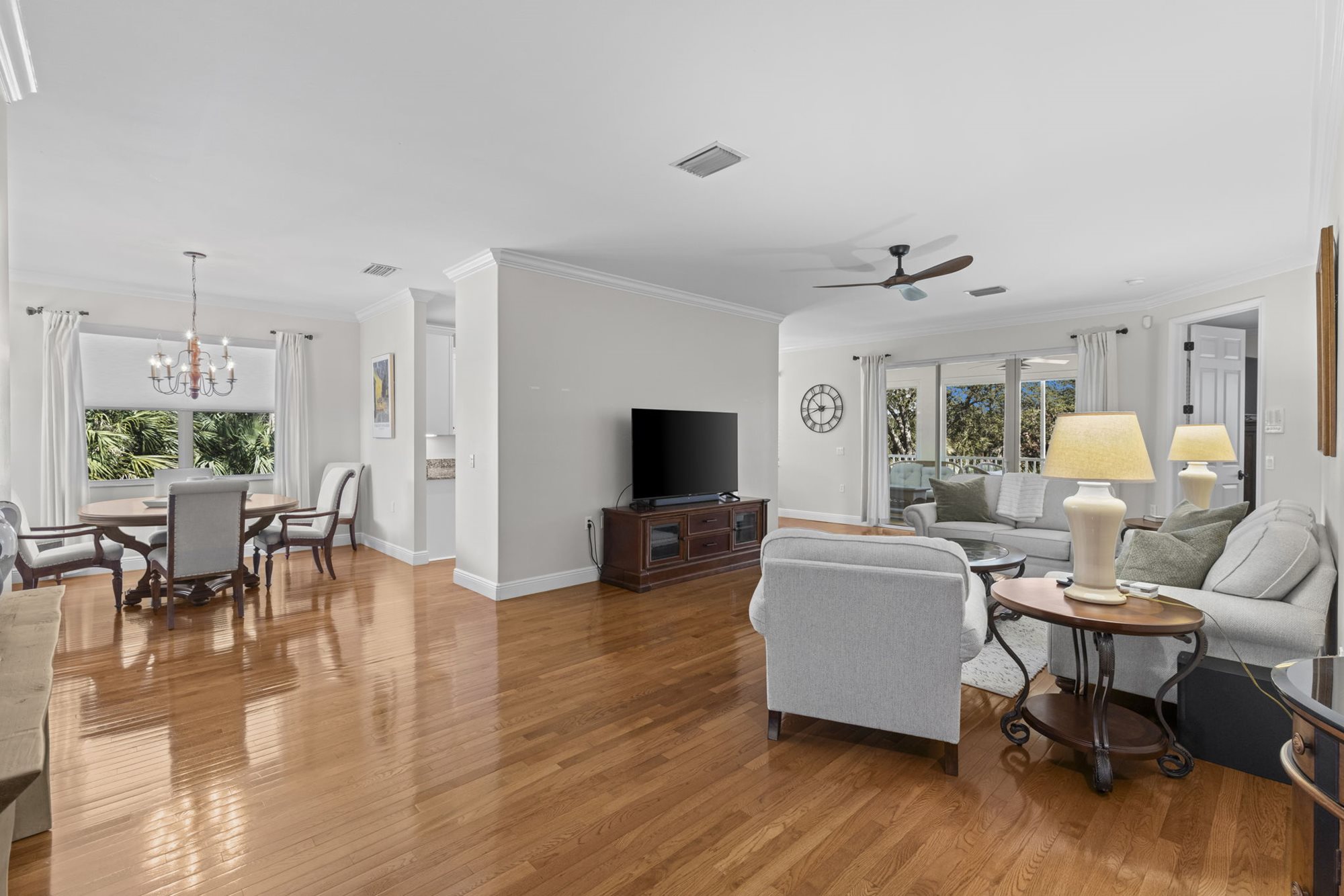 3913 Forest Glen Blvd #201 - Forest Glen Country Club